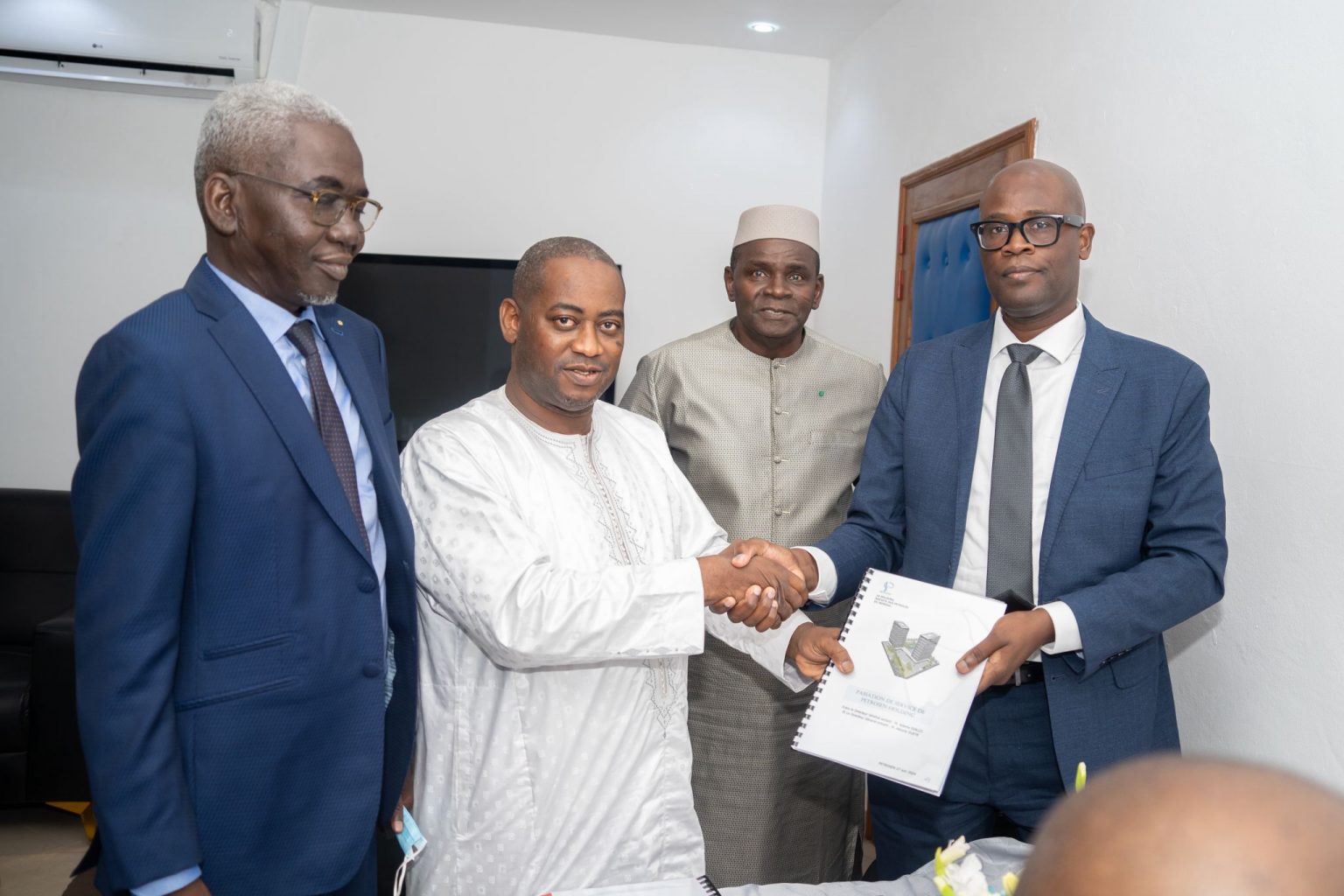 PASSATION DE SERVICE A PETROSEN – Groupe Petrosen